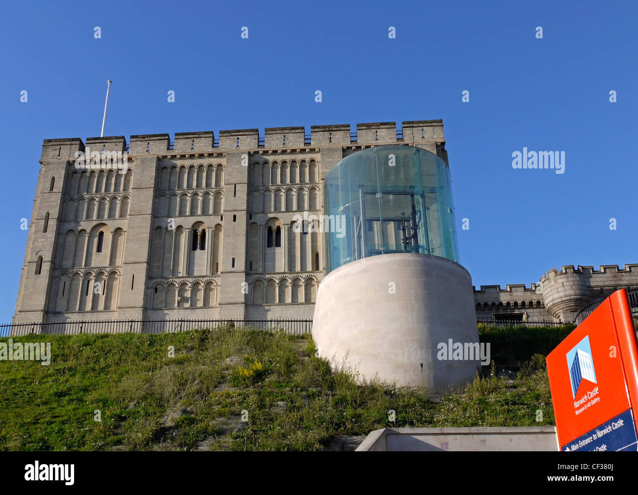 Norwich castle museum and art gallery hi-res stock photography and ...