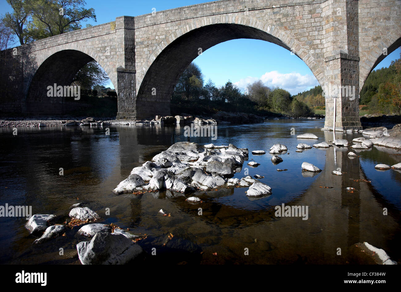 A view toward Potarch Bridge over the River Dee Stock Photo - Alamy