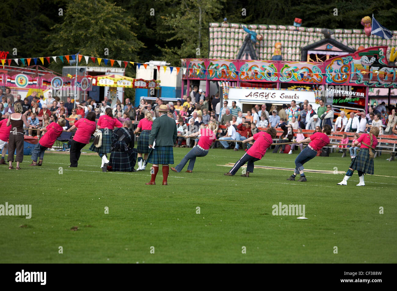 Highland tug of war competition at the Lonach Highland Games Stock ...