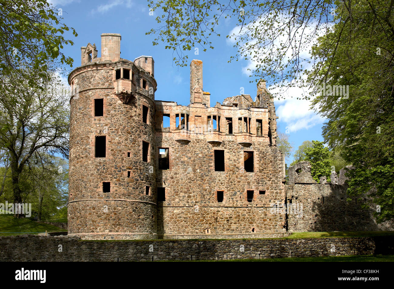The remains of Huntly Castle at Huntly in Aberdeenshire Stock Photo - Alamy
