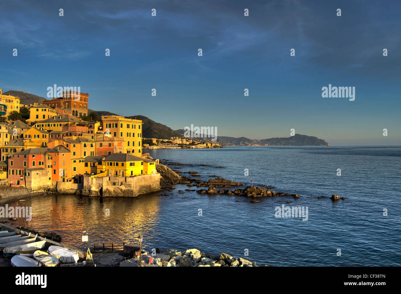 Gulf of genoa hi-res stock photography and images - Alamy