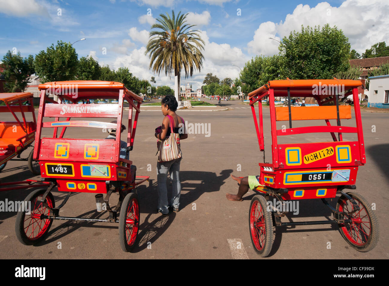 Rickshaws rickshaw madagascar transport hi-res stock photography and ...