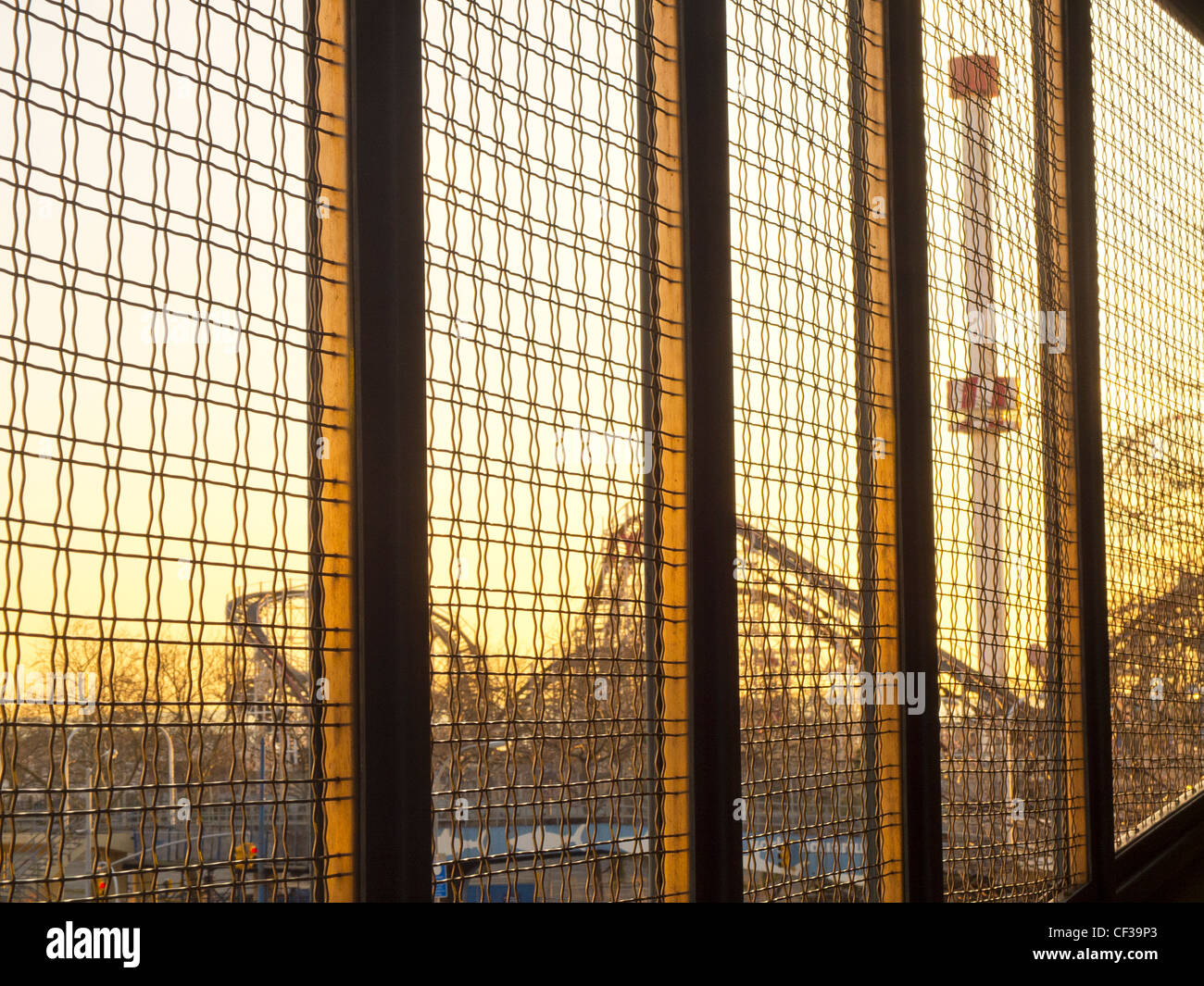 Roller coaster station hi-res stock photography and images - Alamy