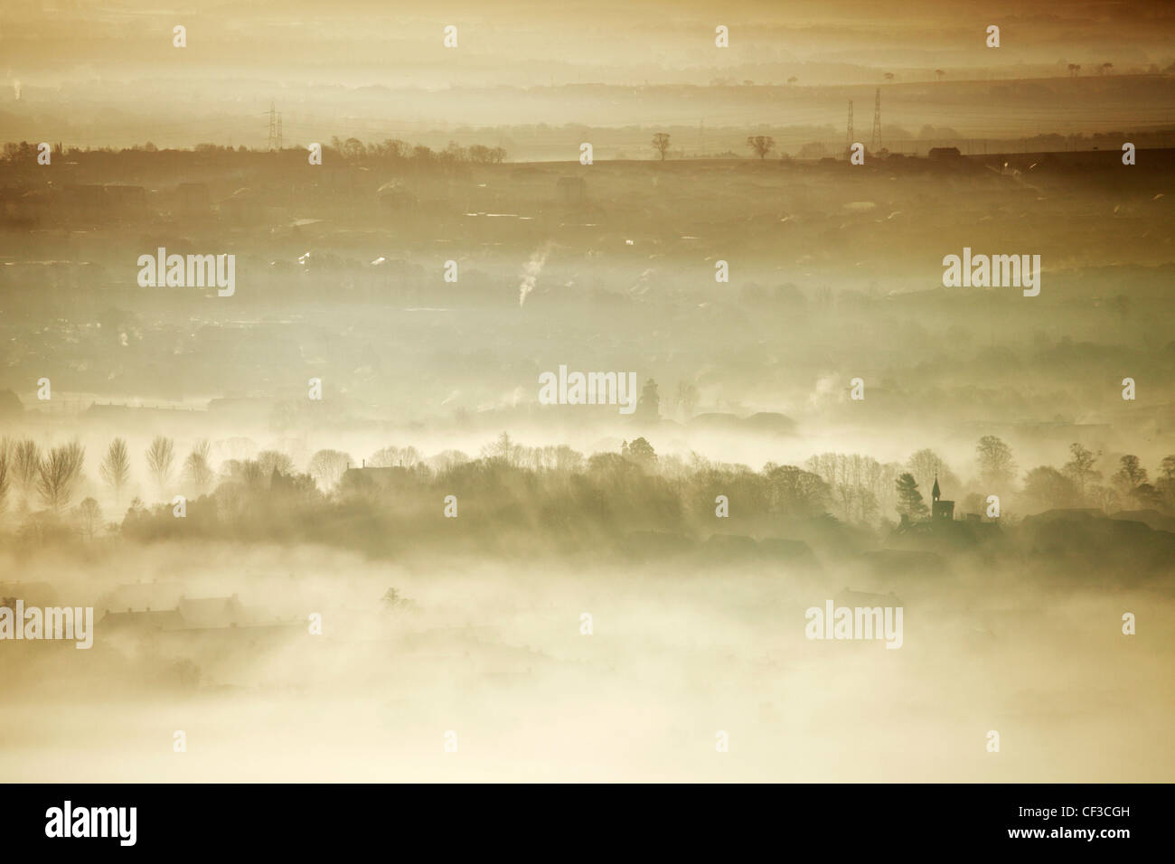Morning fog over Edinburgh and Lothian Stock Photo - Alamy