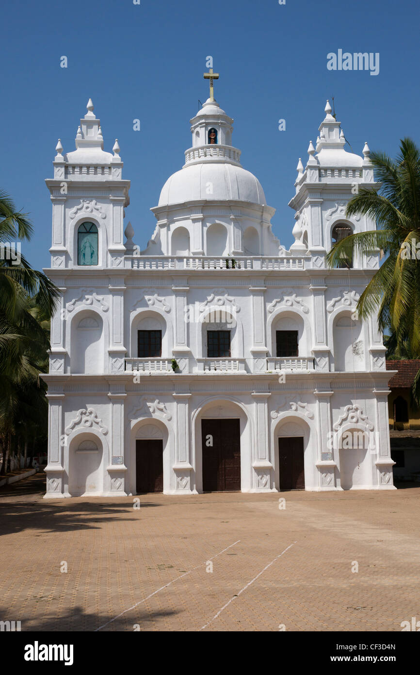 Cross of st alex church hi-res stock photography and images - Alamy