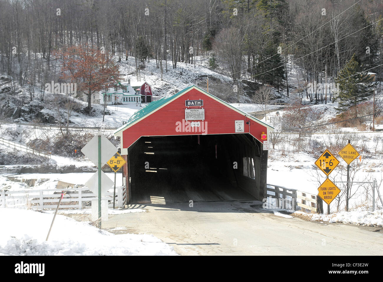 Covered bridge bath new hampshire hi-res stock photography and images ...