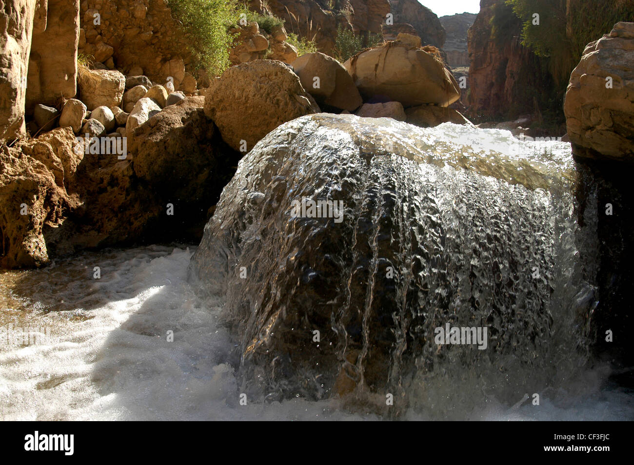 River running through a desert canyon Stock Photo - Alamy
