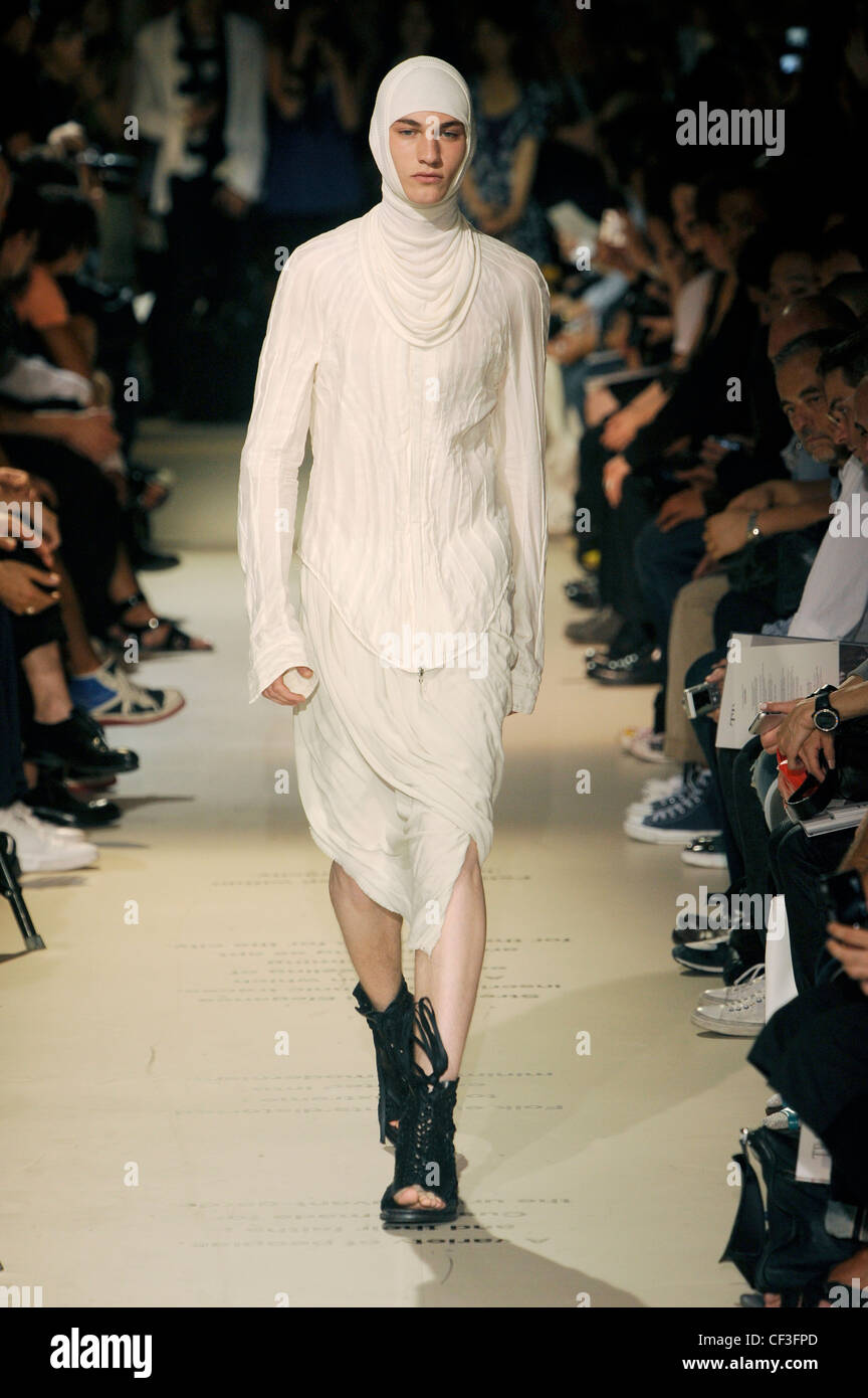 Julius model hi-res stock photography and images - Alamy