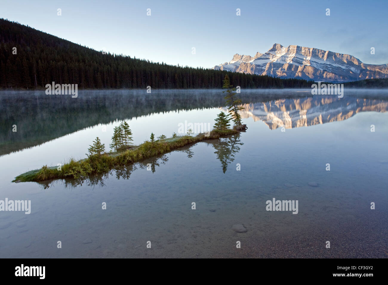 Two Jack Lake and Rundle mountain, Banff National Park, Alberta, Canada ...