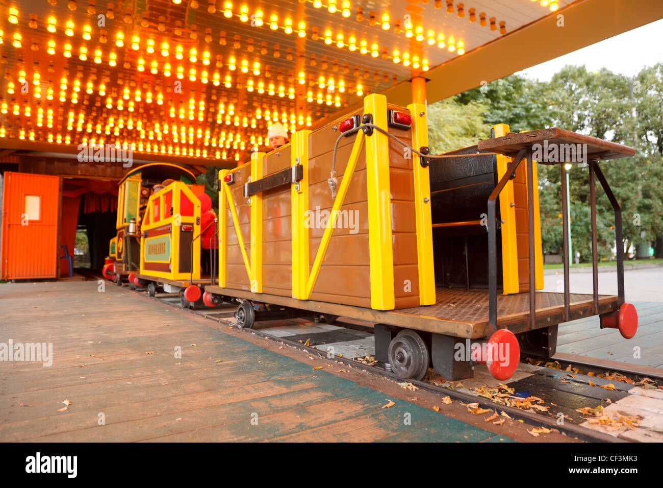 Train ride amusement park hi-res stock photography and images - Alamy