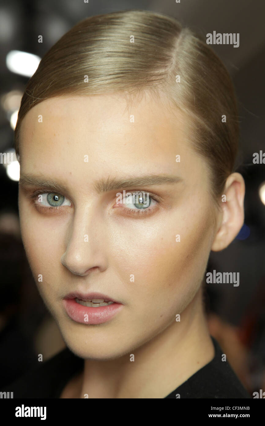 ChloeBackstage Paris Ready to WearSpringSummer 2011 Stock Photo - Alamy