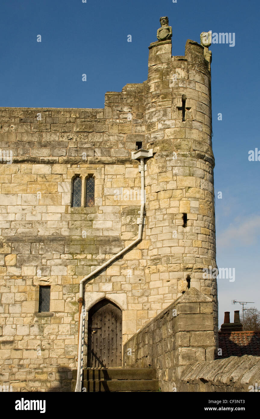 Stone tower at Monk Bar, the North-East entrance to York's walls Stock ...