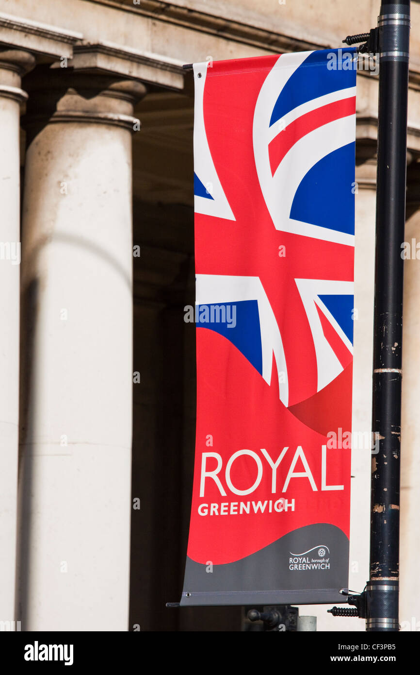 Royal banner of england flag hi-res stock photography and images - Alamy