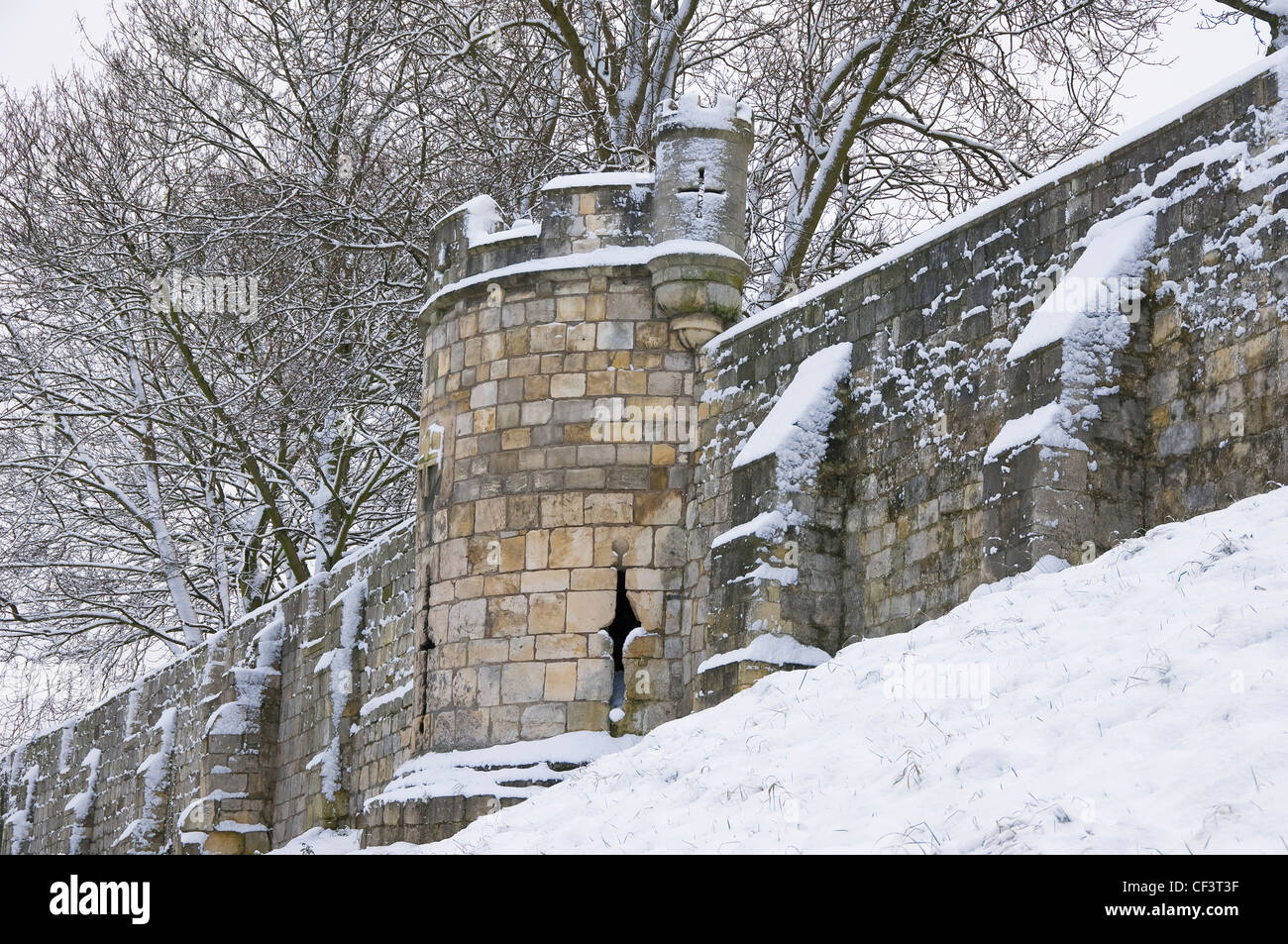 Snow on and around the York City walls Stock Photo - Alamy