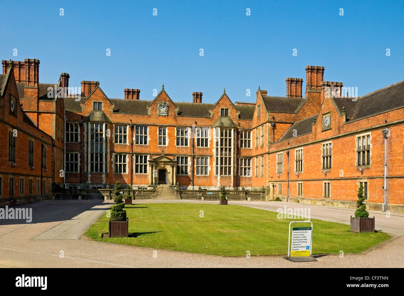 English manor house hi-res stock photography and images - Alamy