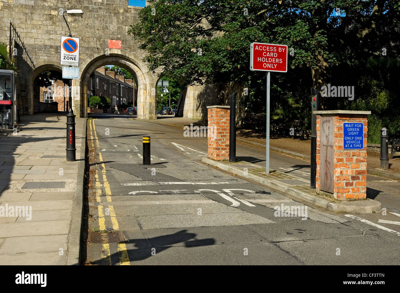 Traffic control via a rising bollard in front of Victoria Bar Stock ...