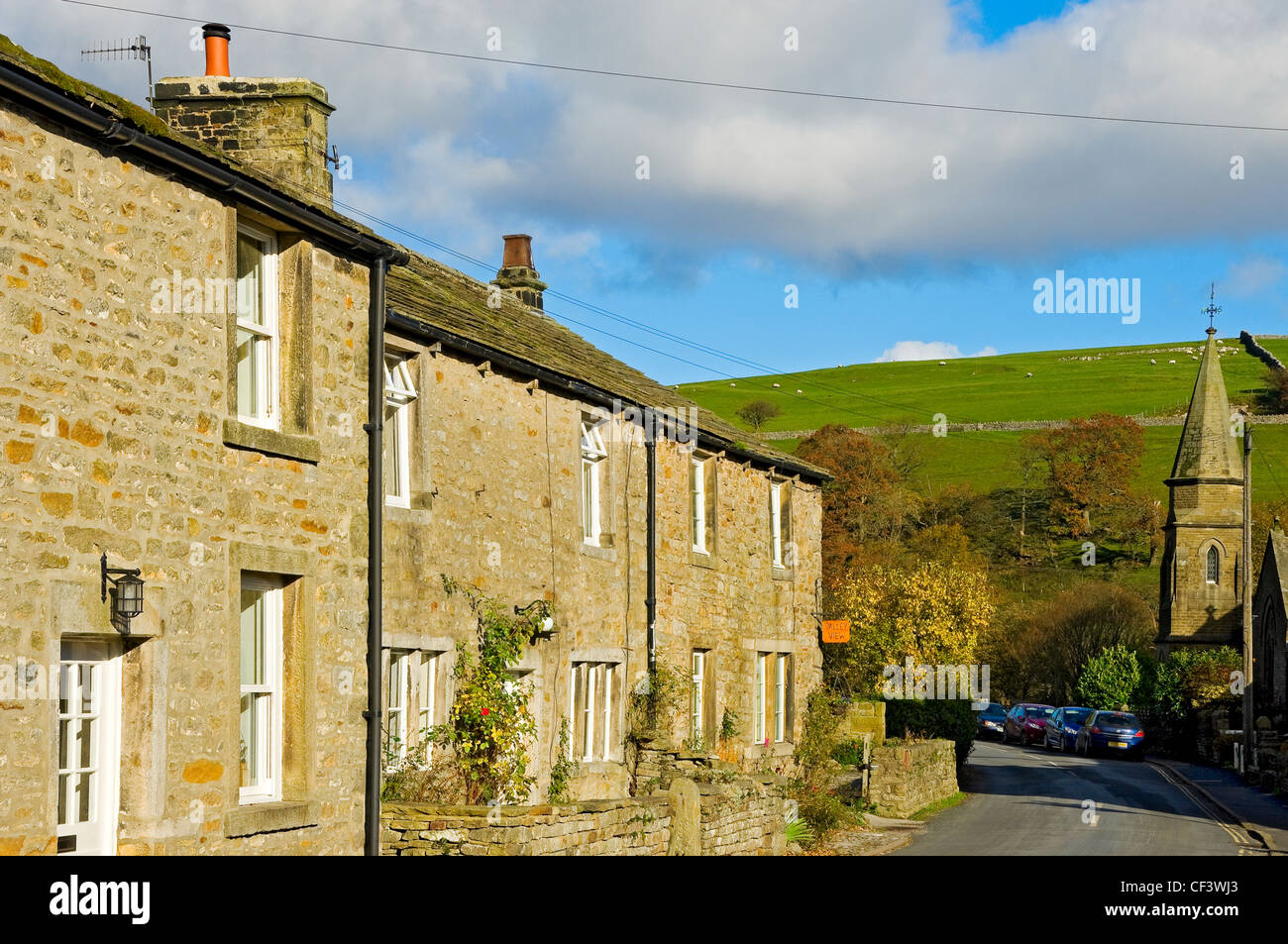 Cottages with wharf hi-res stock photography and images - Alamy