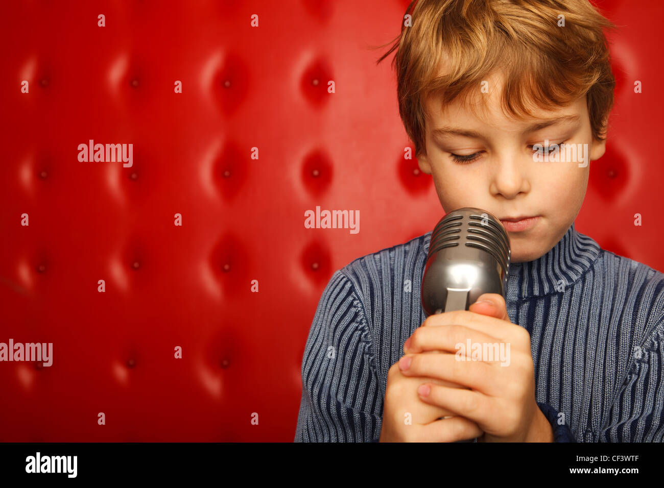 1950s singing microphone hi-res stock photography and images - Alamy
