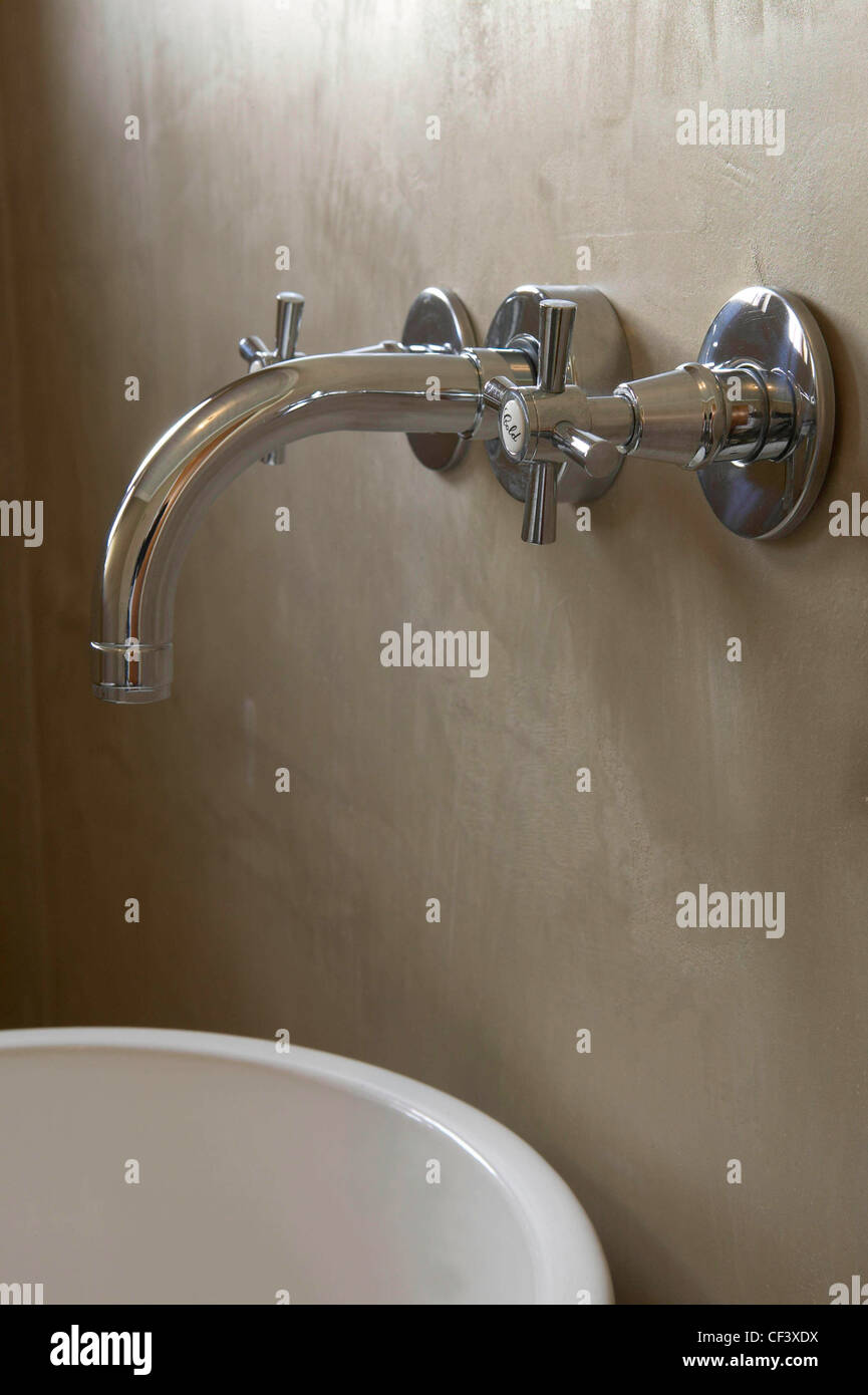 Bathing In Style Bathroom Makeover A Dated Bathroom Is Transformed