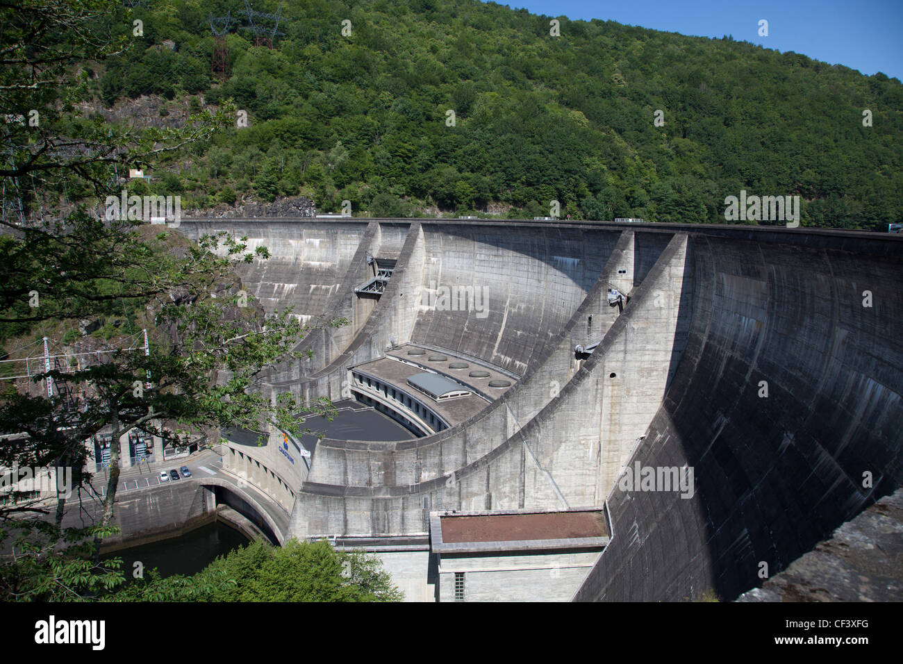 The Barrage de Chastang in the Upper Dordogne Valley Corrèze Stock ...