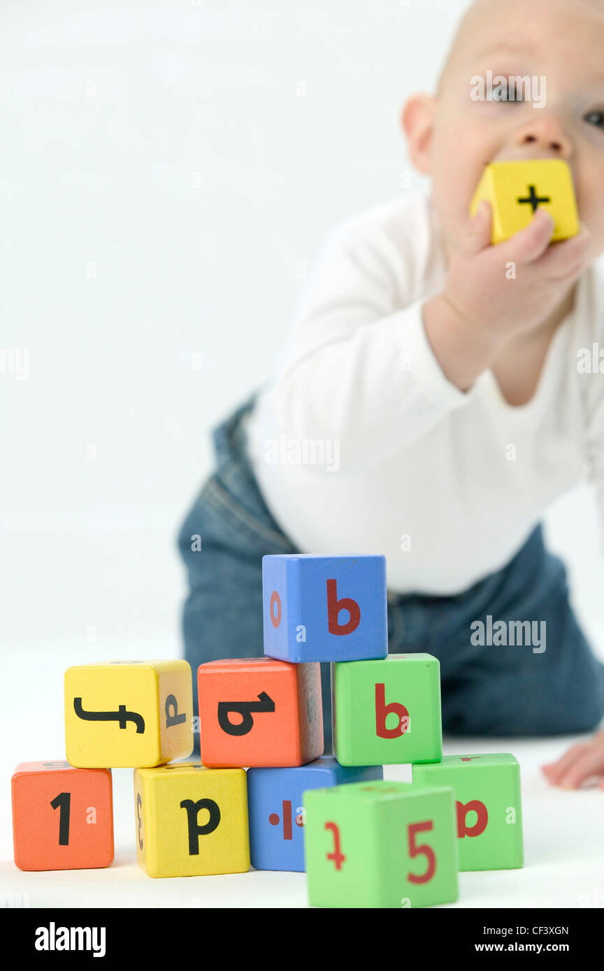 Building letters in top blue hi-res stock photography and images - Alamy