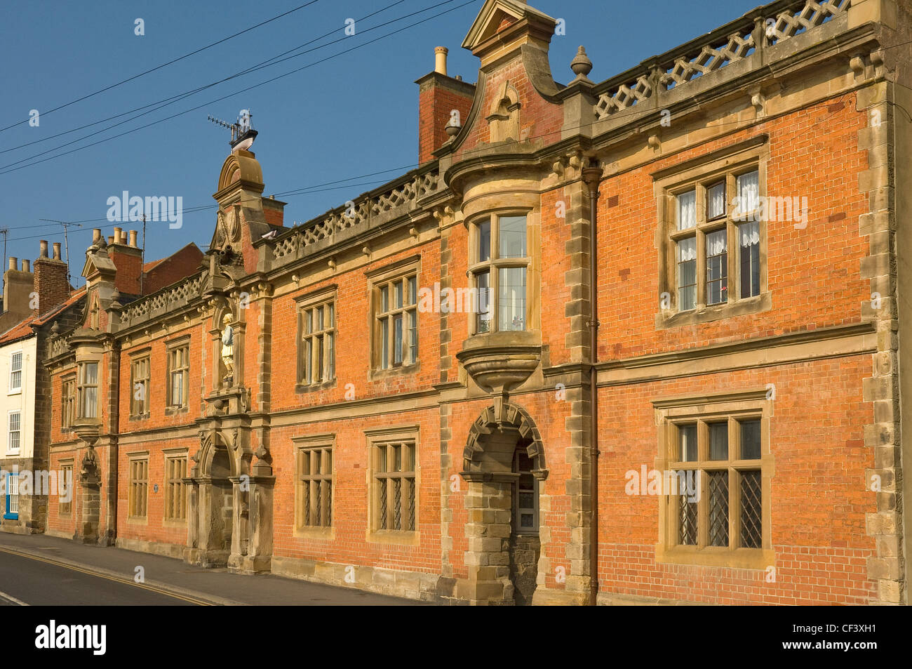 Whitby Merchant Seamens Hospital houses, founded in 1675 Stock Photo ... Whitby Merchant Seamens Hospital houses, founded in 1675 Stock Photo ...