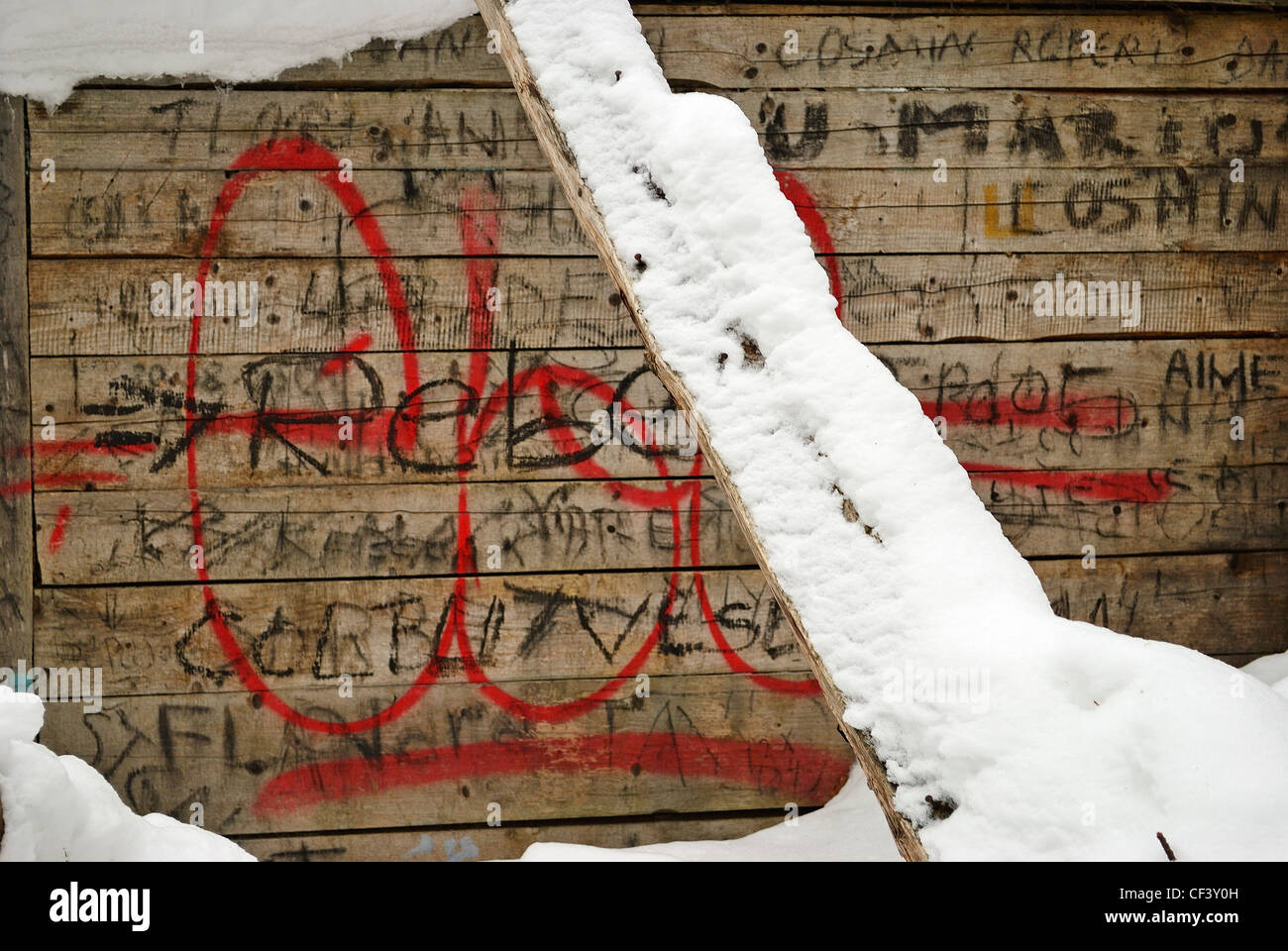 Red scribble wall Stock Photo - Alamy