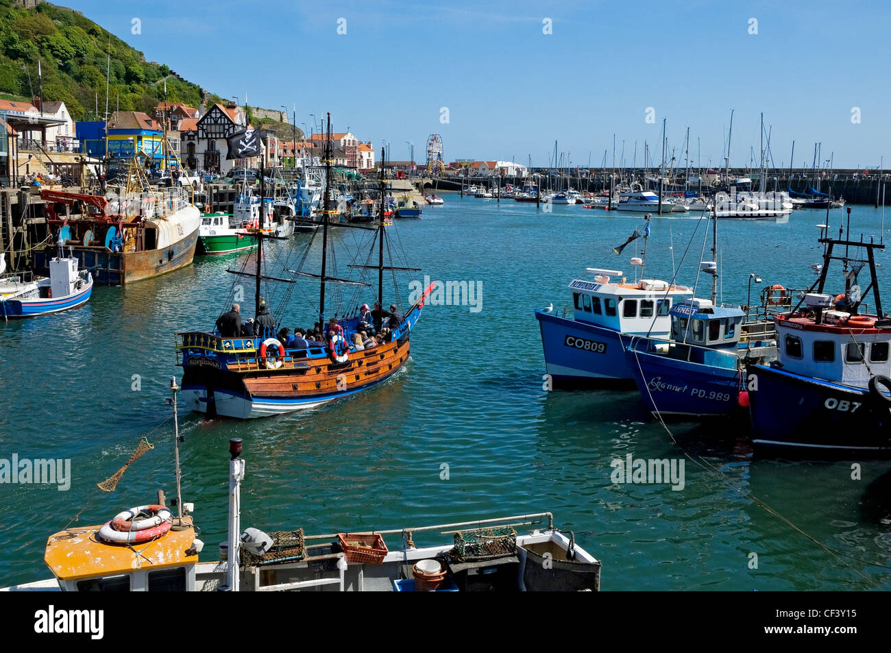 Hispaniola pirate ship hi-res stock photography and images - Alamy