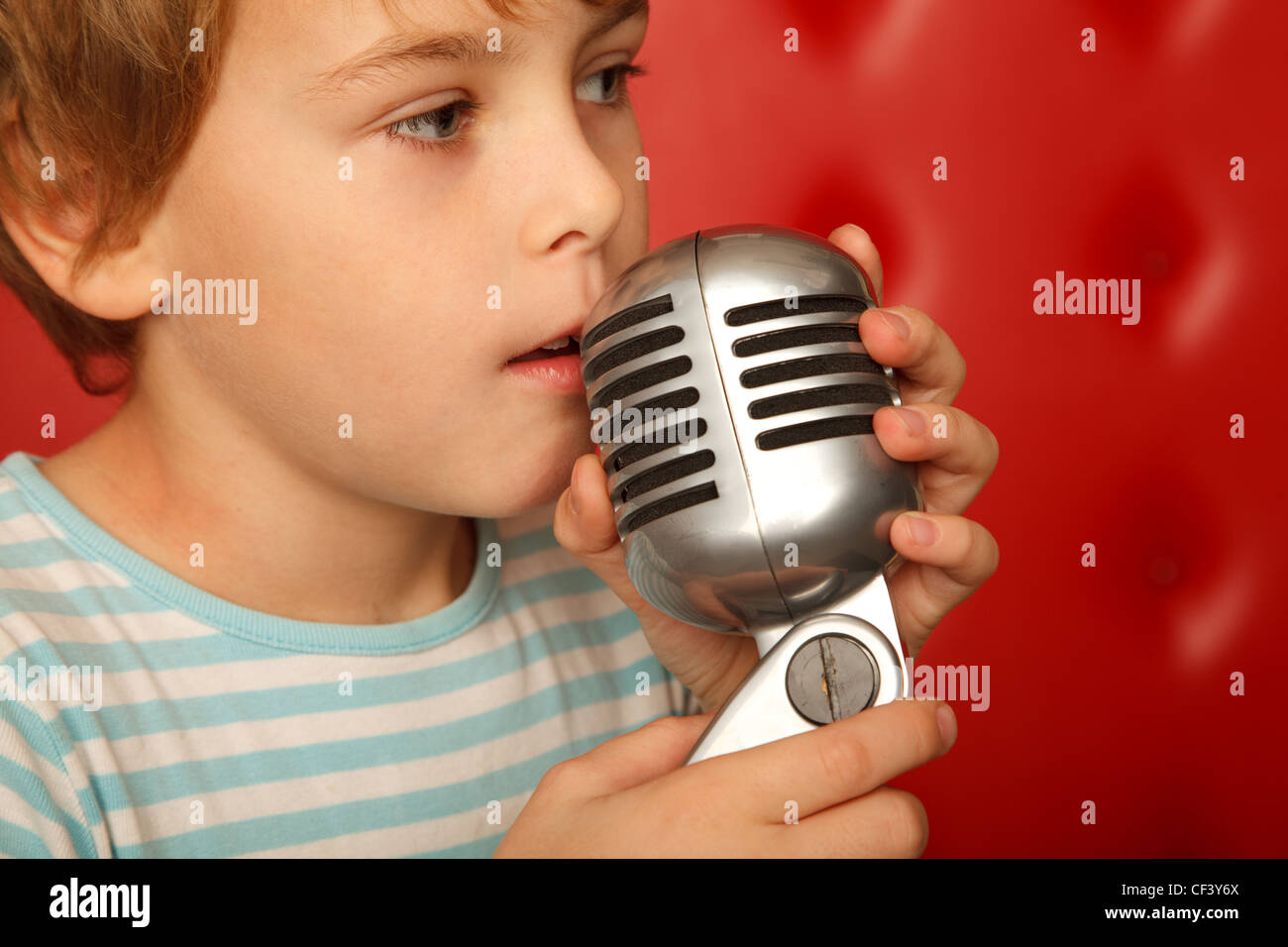 1950s singing microphone hi-res stock photography and images - Alamy
