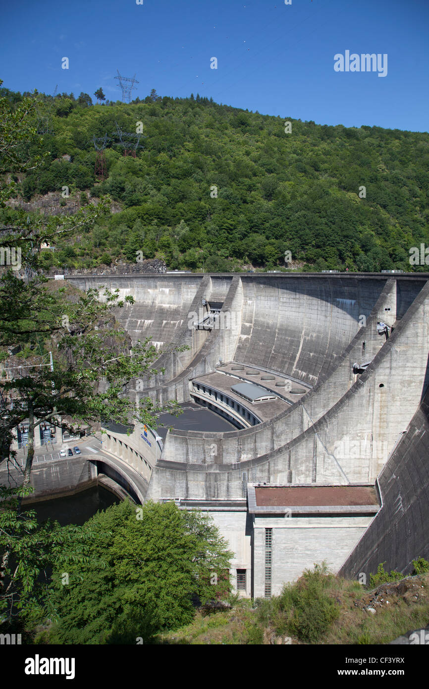 The Barrage de Chastang in the Upper Dordogne Valley Corrèze Stock ...