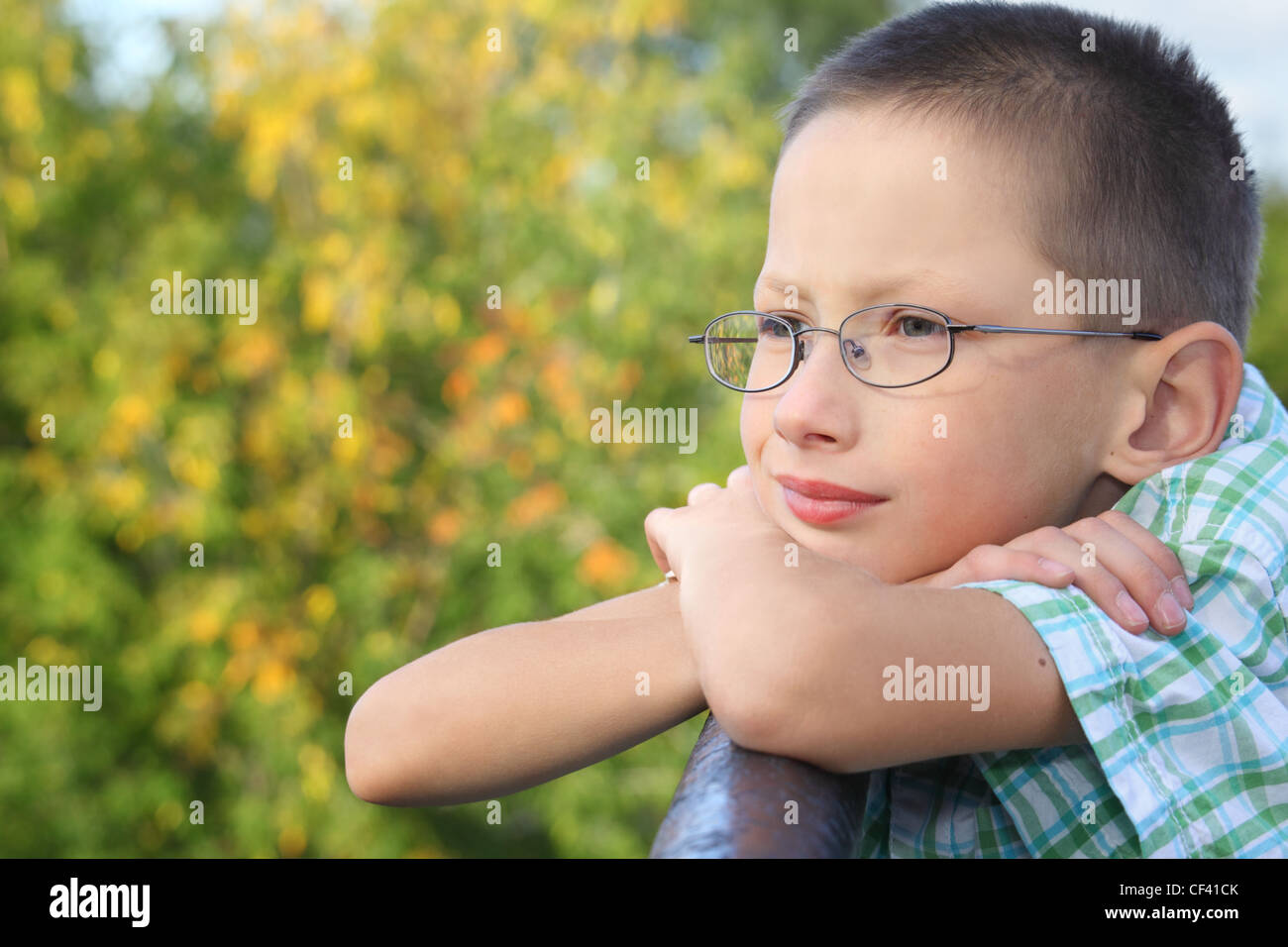 Lean elbow hi-res stock photography and images - Alamy