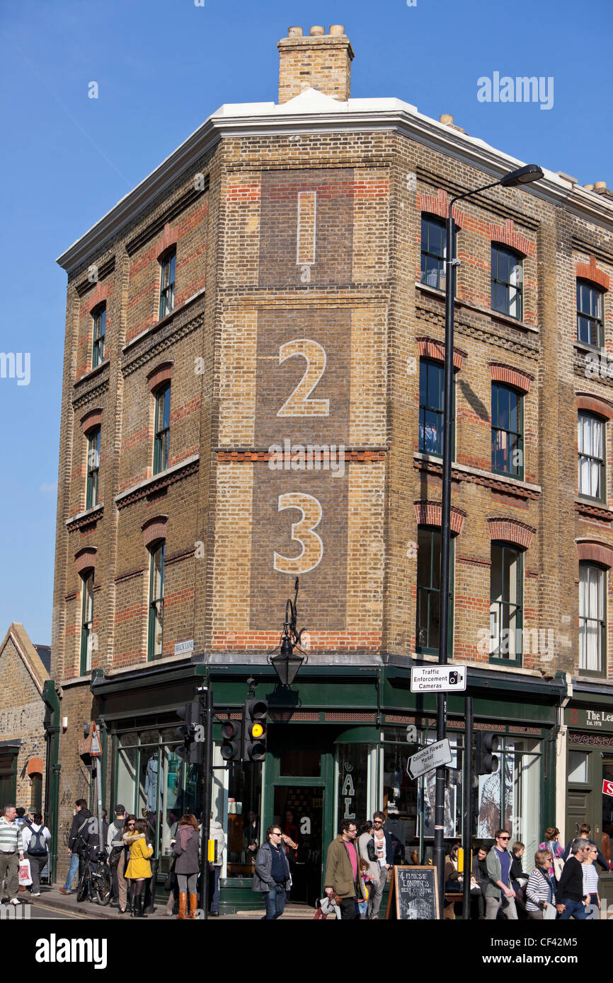 A low-rise numbered building, London, England, UK Stock Photo - Alamy