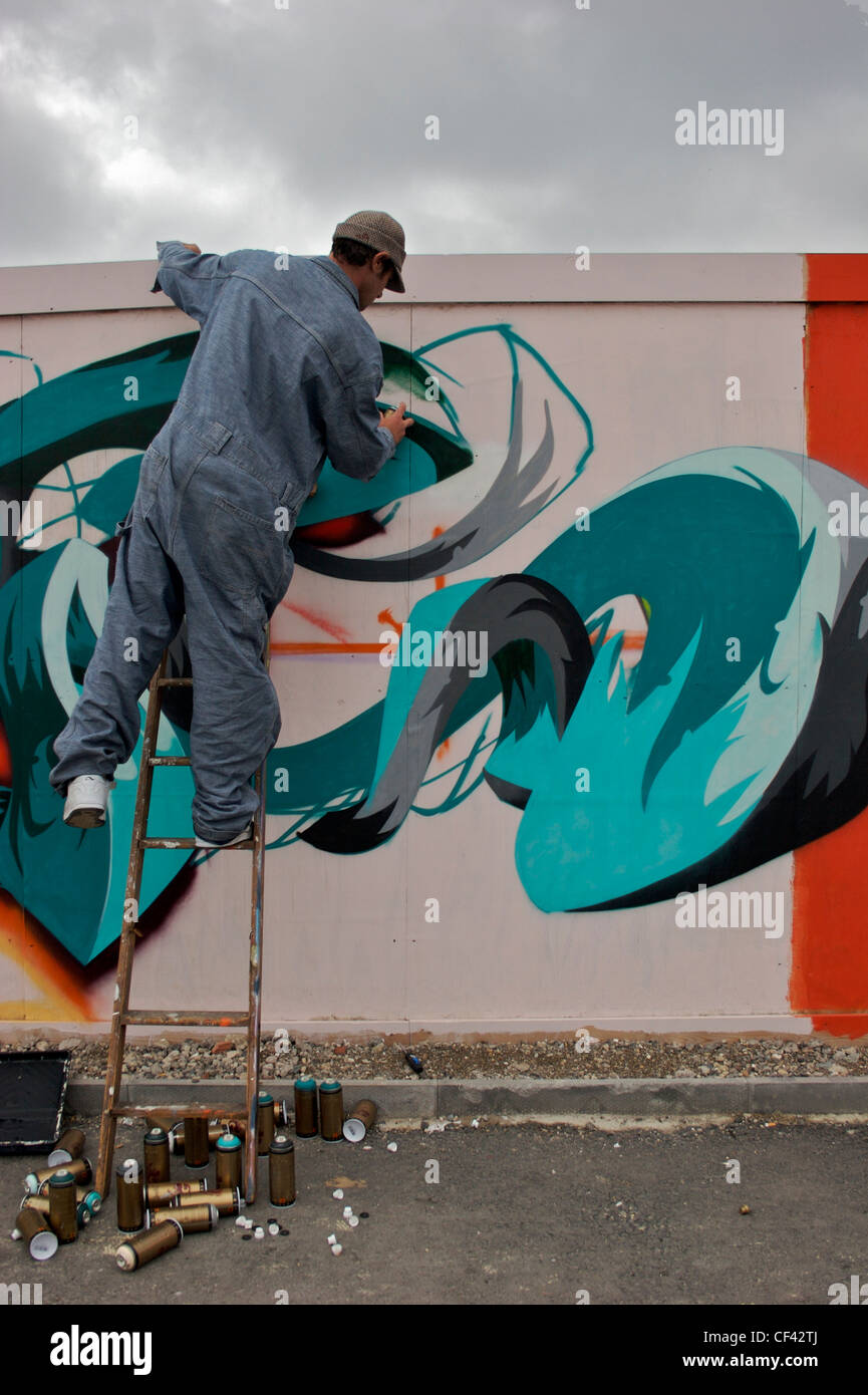 Garffiti artist hi-res stock photography and images - Alamy