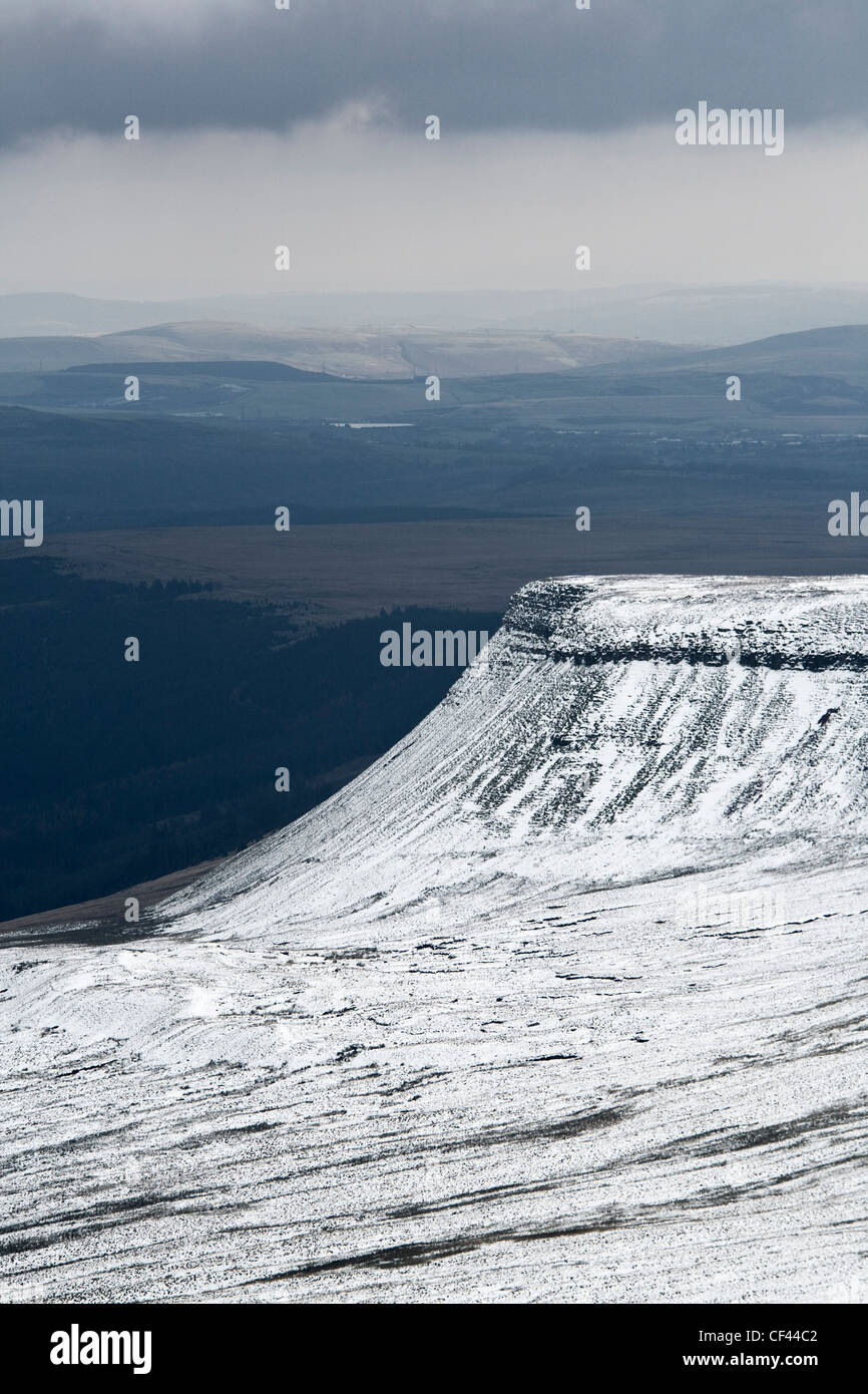 Pen y fan covered with snow, Brecon Beacons, Wales, UK Stock Photo - Alamy