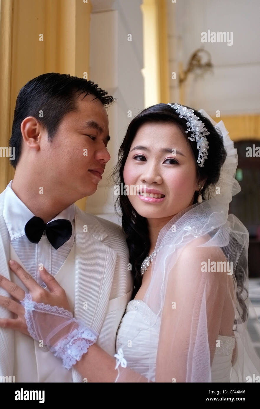 Groom and bride portrait, Vietnamese wedding, Hanoi, Vietnam Stock ...