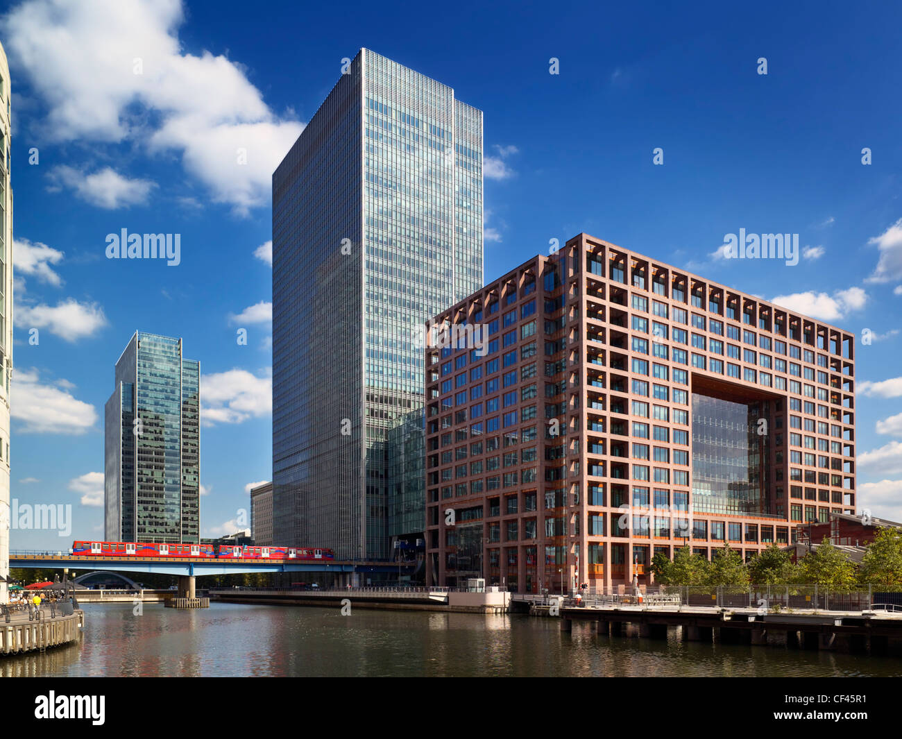 London south quays hi-res stock photography and images - Alamy