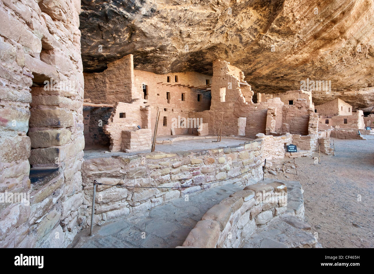 Spruce Tree House ruins in alcove at Chaplin Mesa in Mesa Verde ...