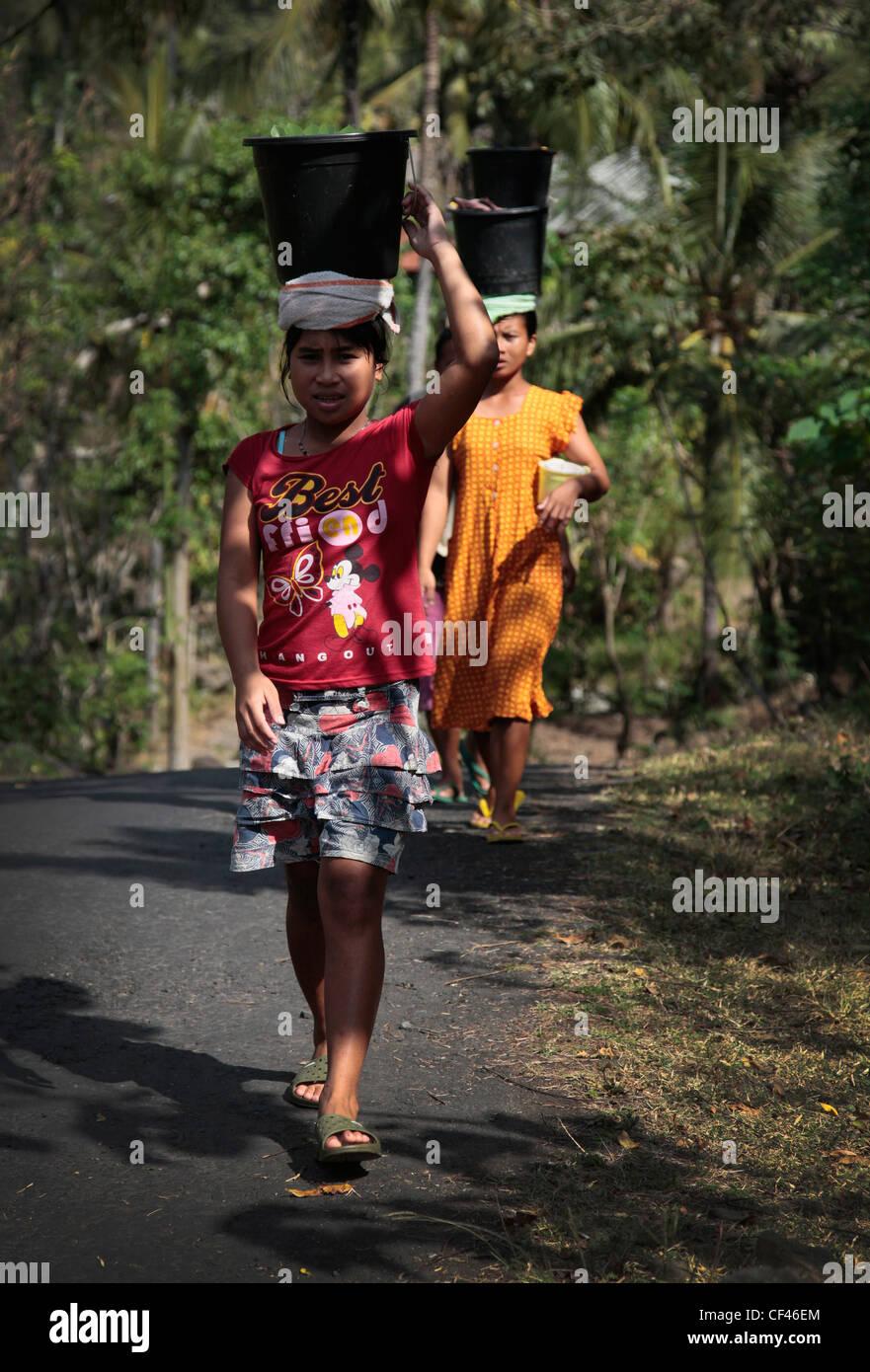 Women poverty indonesia hi-res stock photography and images - Alamy