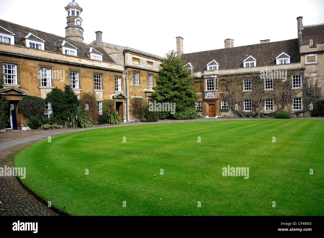 courtyard grounds of Christs College, University City of Cambridge ...
