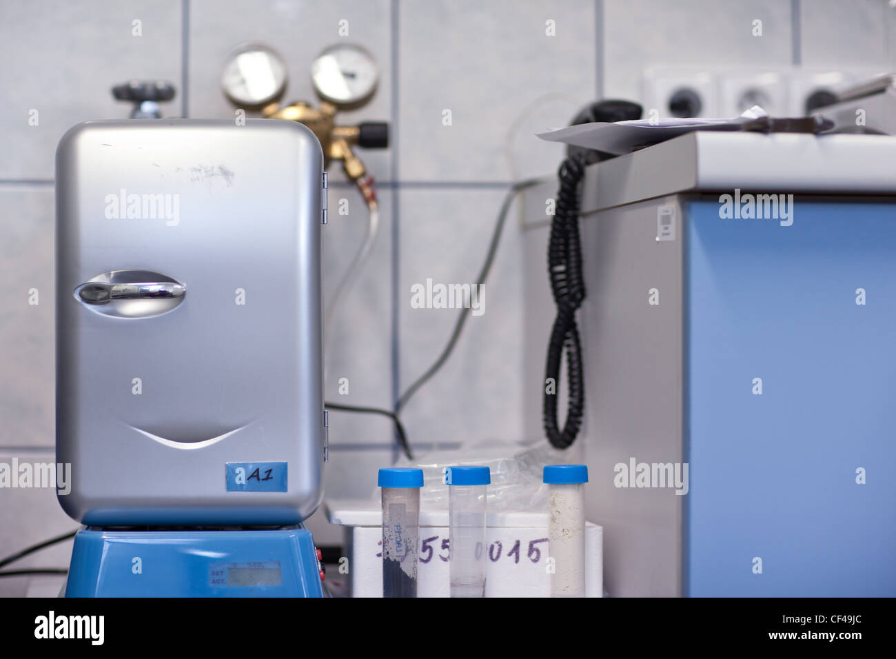 Chemistry lab hi-res stock photography and images - Alamy