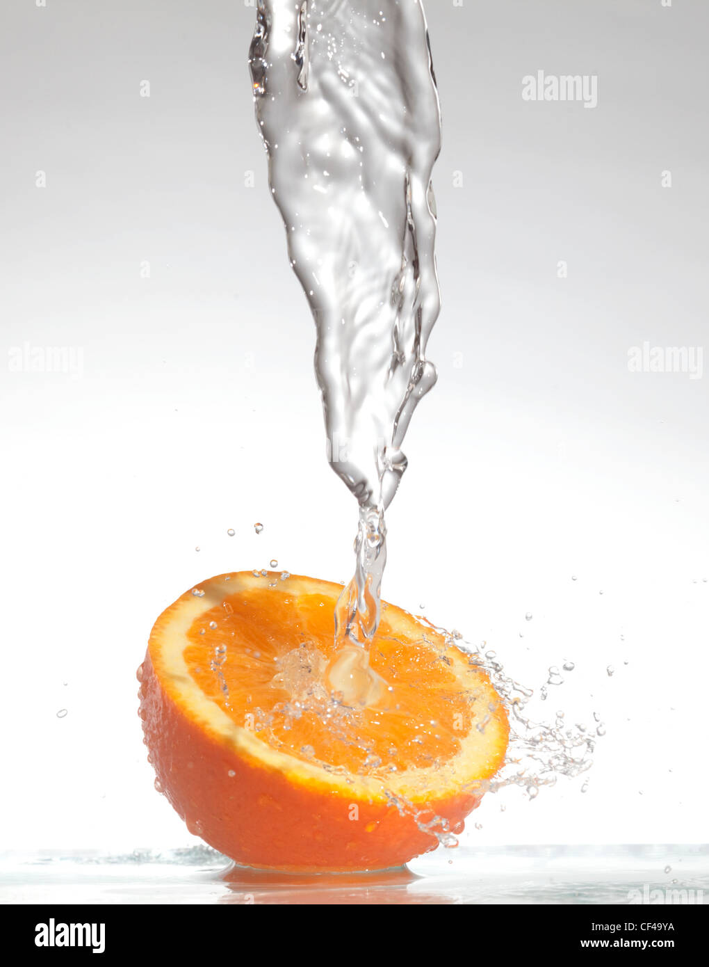 Splashed leaves hi-res stock photography and images - Alamy