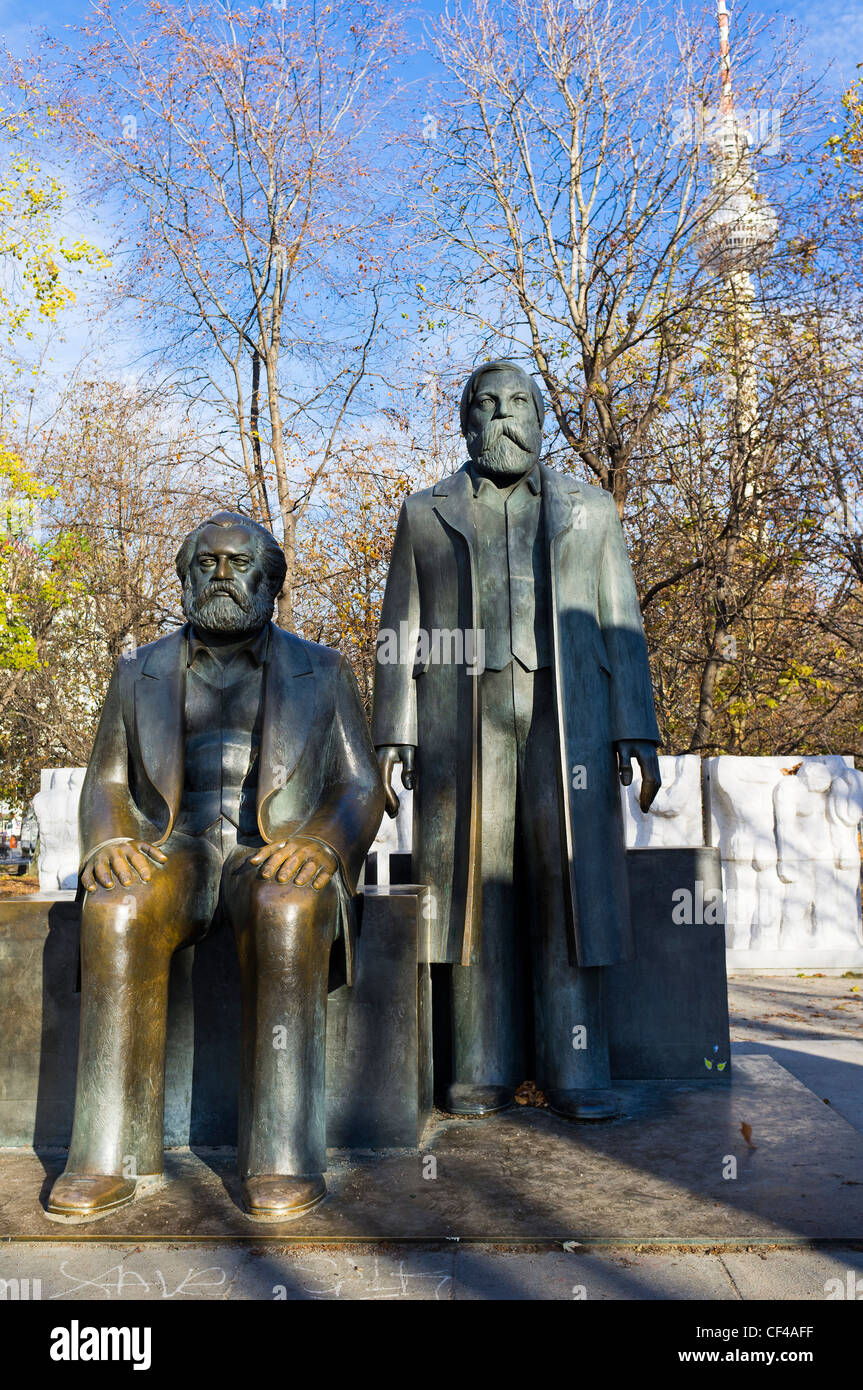 Berlin germany statue karl marx hi-res stock photography and images - Alamy