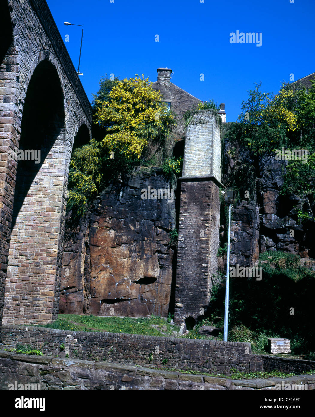 New mill viaduct hi-res stock photography and images - Alamy