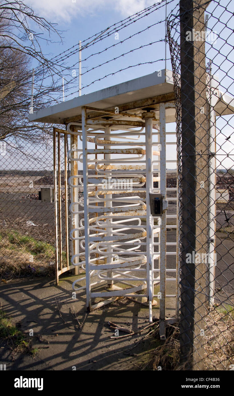 Closed the factory gate hi-res stock photography and images - Alamy