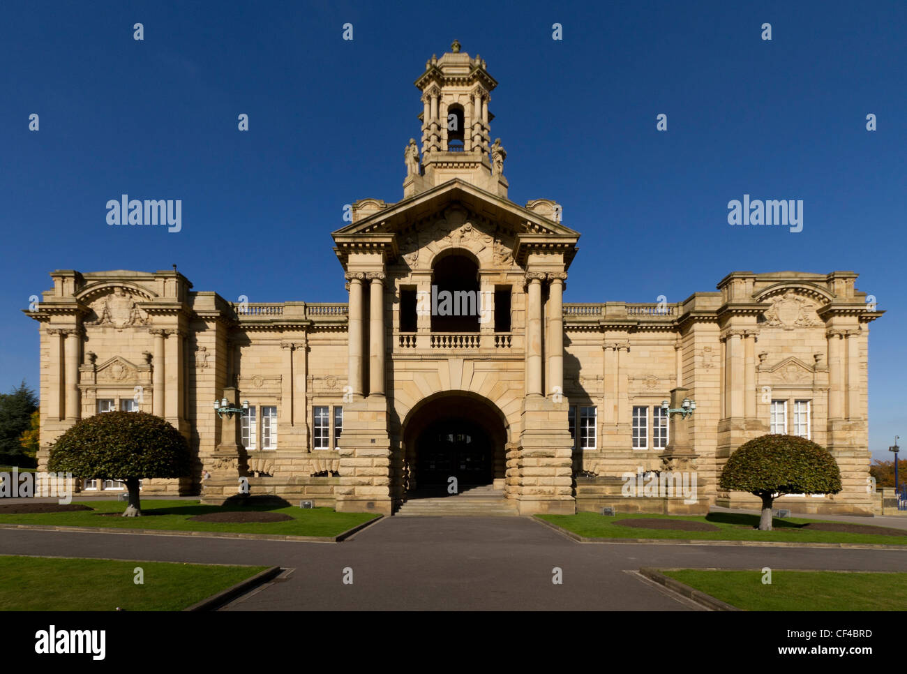 Cartwright Hall, opened 1904, is Bradfords civic art gallery. It's ...
