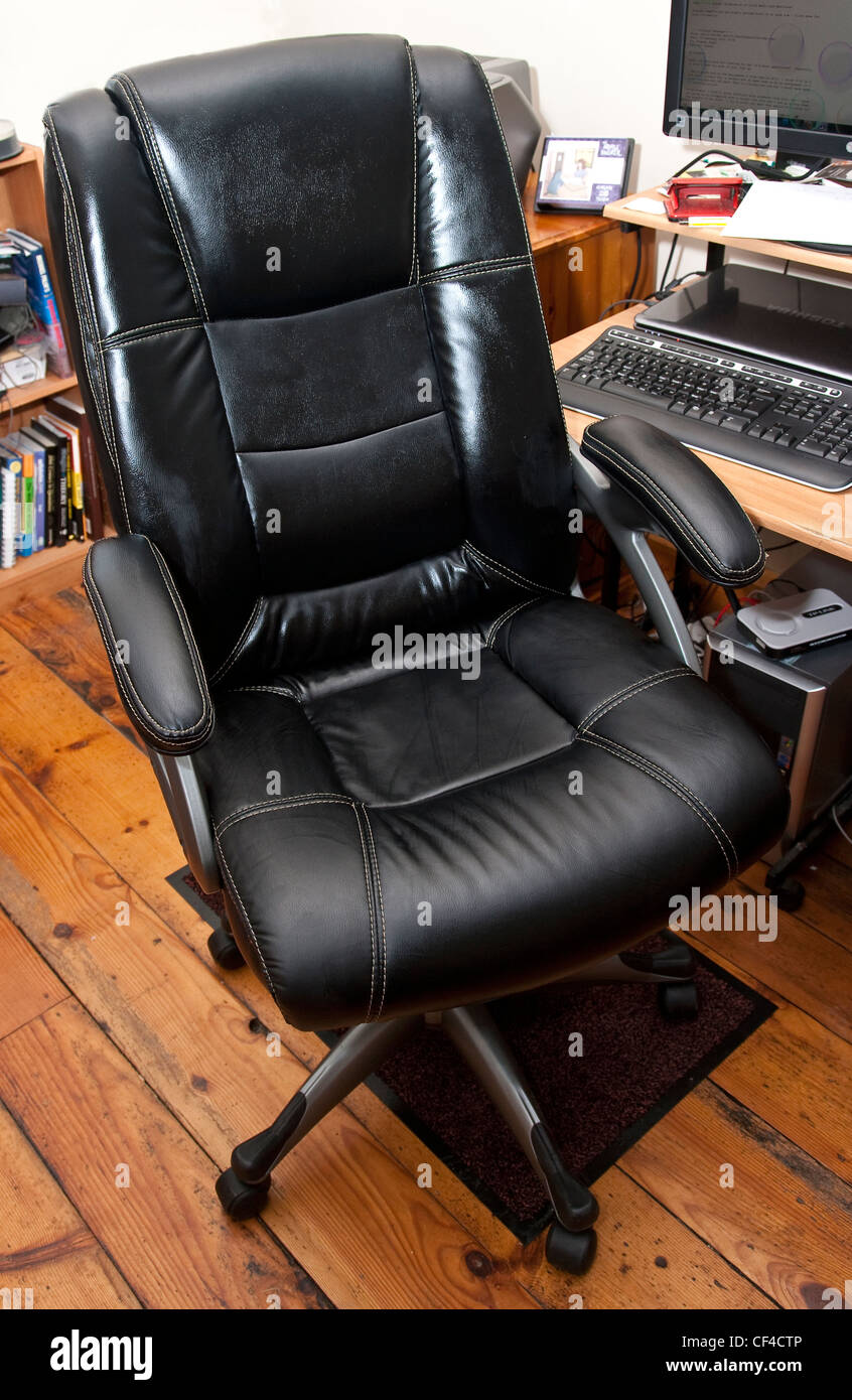 Black office chair Stock Photo - Alamy