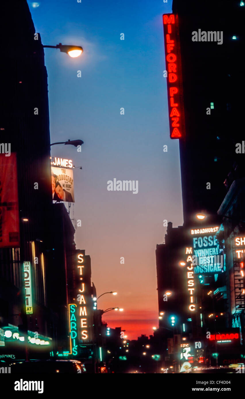 Times square new york theatres hi-res stock photography and images - Alamy