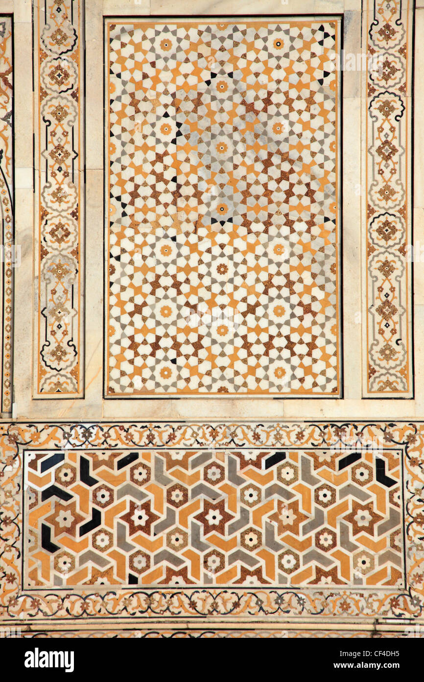 India, Uttar Pradesh, Agra, Itimad-ud-Daulah, pietra dura, marble ...