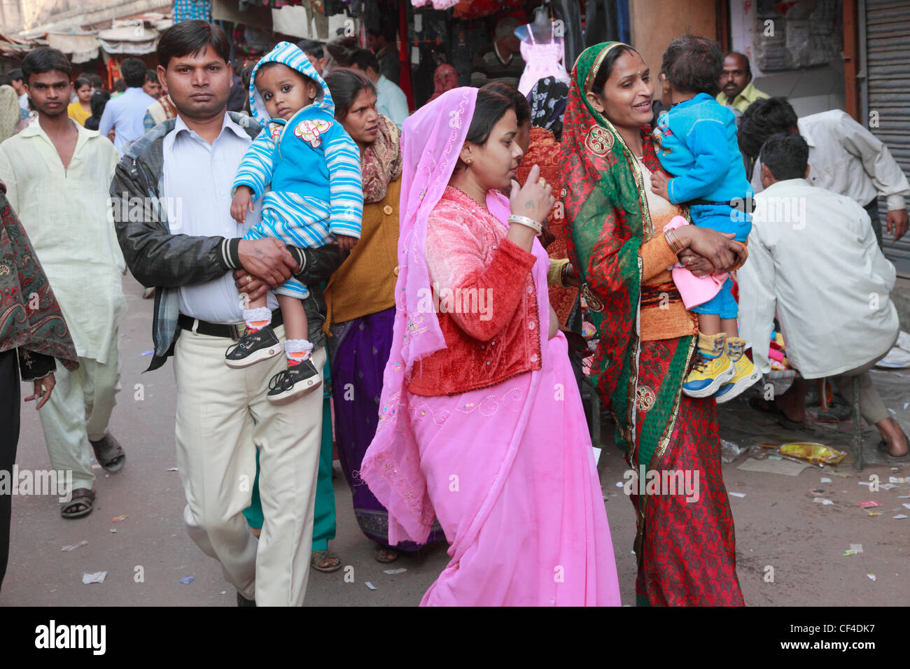 India, Uttar Pradesh, Agra, Kinari Bazaar, people Stock Photo - Alamy