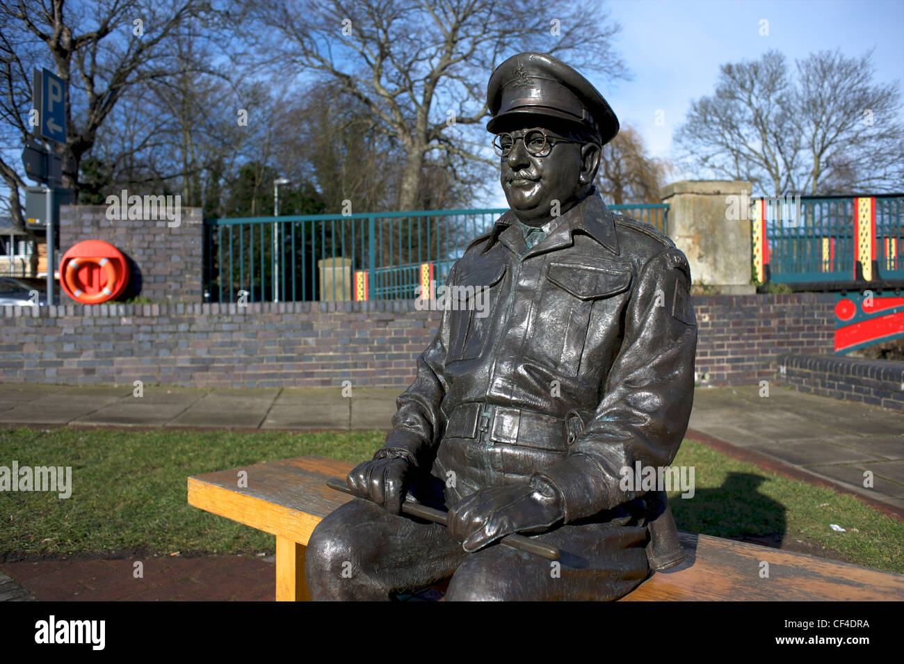 Arthur lowe as captain mainwaring hi-res stock photography and images ...